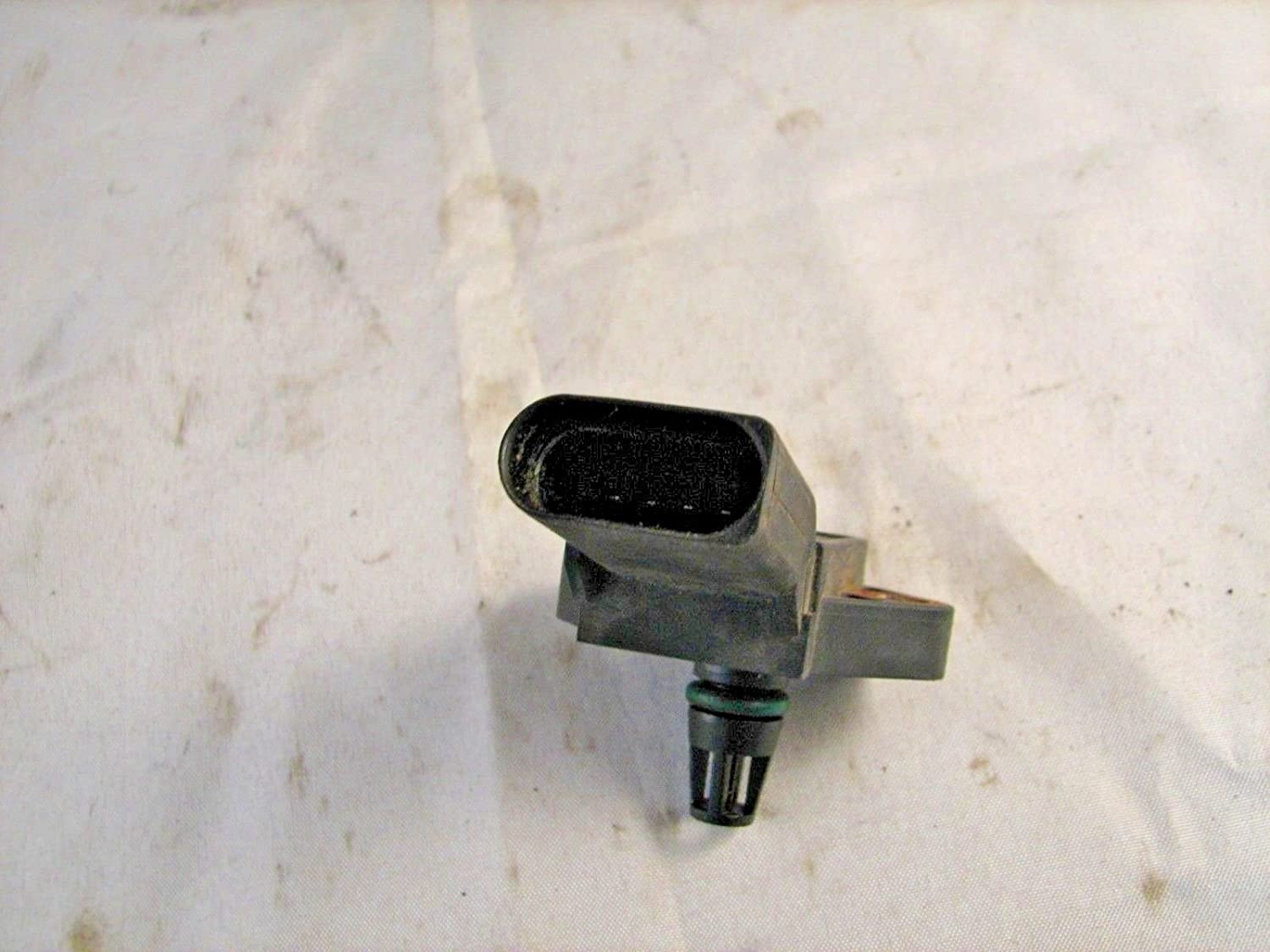 Volkswagen 038 906 051 D, Manifold Absolute Pressure Sensor – PartLimit