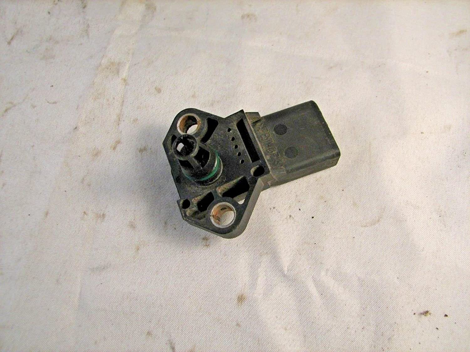 Volkswagen 038 906 051 D, Manifold Absolute Pressure Sensor – PartLimit